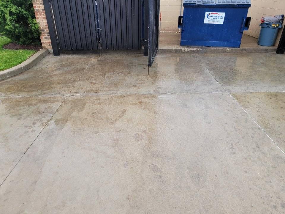 St. Louis commercial power washing